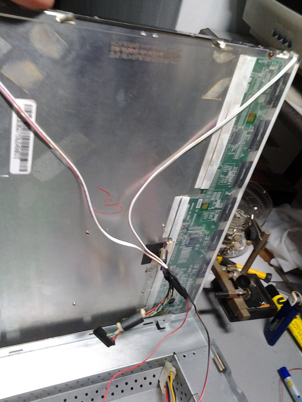 Replacing Dell E153FPC 15" LCD Monitor Backlight With LED « DIY Electronics