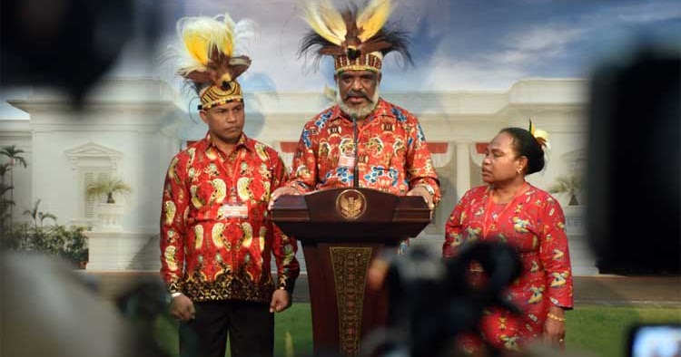 Profil Abisai Rollo : Ketua DPRD Papua Penyumbang Tanah Untuk Istana ...