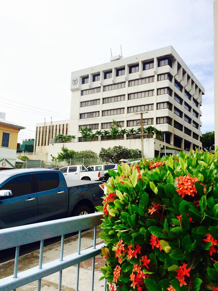 PNG Kina continues to sink, Bank cautions government - One Papua New Guinea