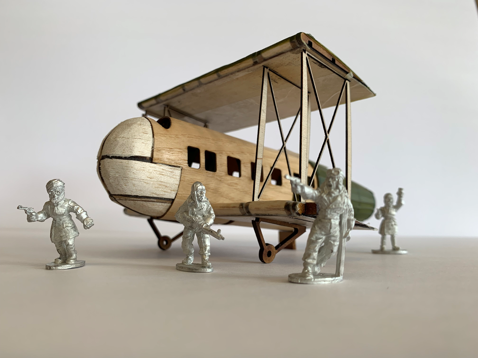 make it miniature: Vickers Vernon Part 4 - "If it's not right, it's wrong!"