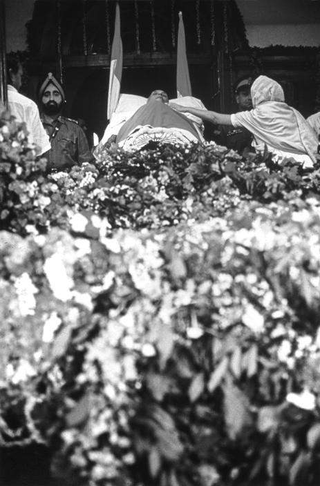 Jawaharlal Nehru Funeral Procession Photos | Rare & Old Vintage Photos ...