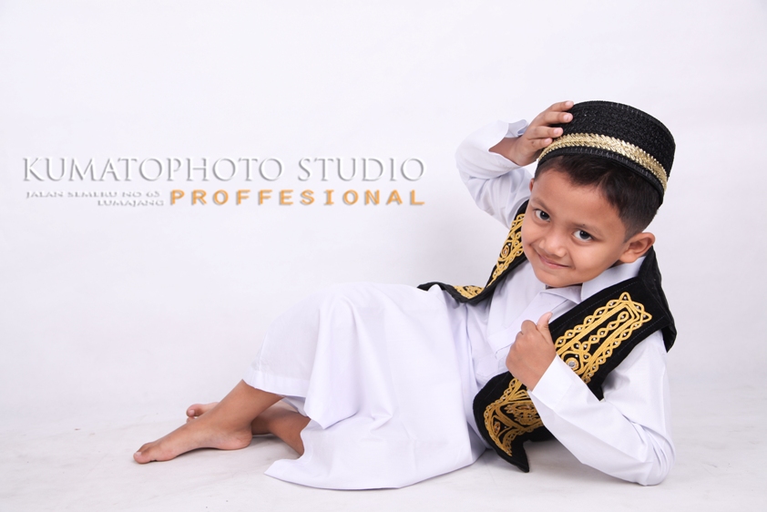 Foto Studio ~ KUMATO PHOTO STUDIO LUMAJANG