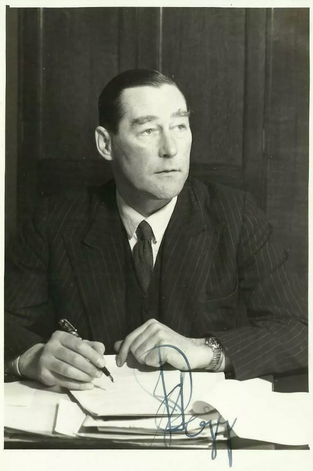 Test & Research Pilots, Flight Test Engineers: Arthur John 'Bill' Pegg ...