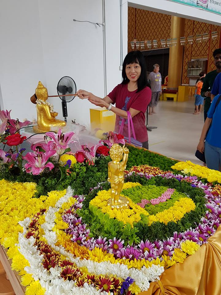 Xing Fu: BATHING THE STATUE OF BUDDHA ON WESAK