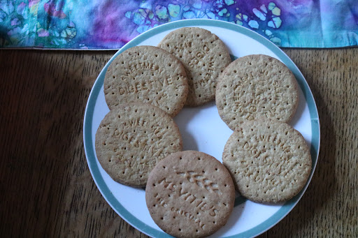 Sew many yarns: Biscuits, tea and sewing