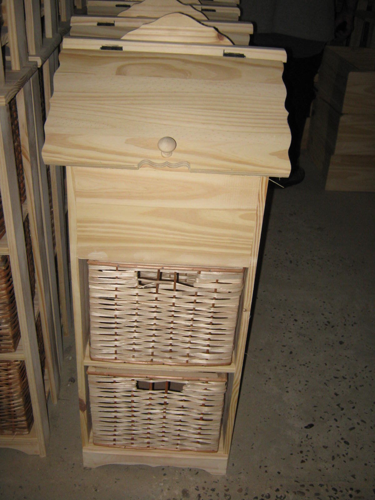 Luisi Decoraciones: Muebles de Pino Seleccionado