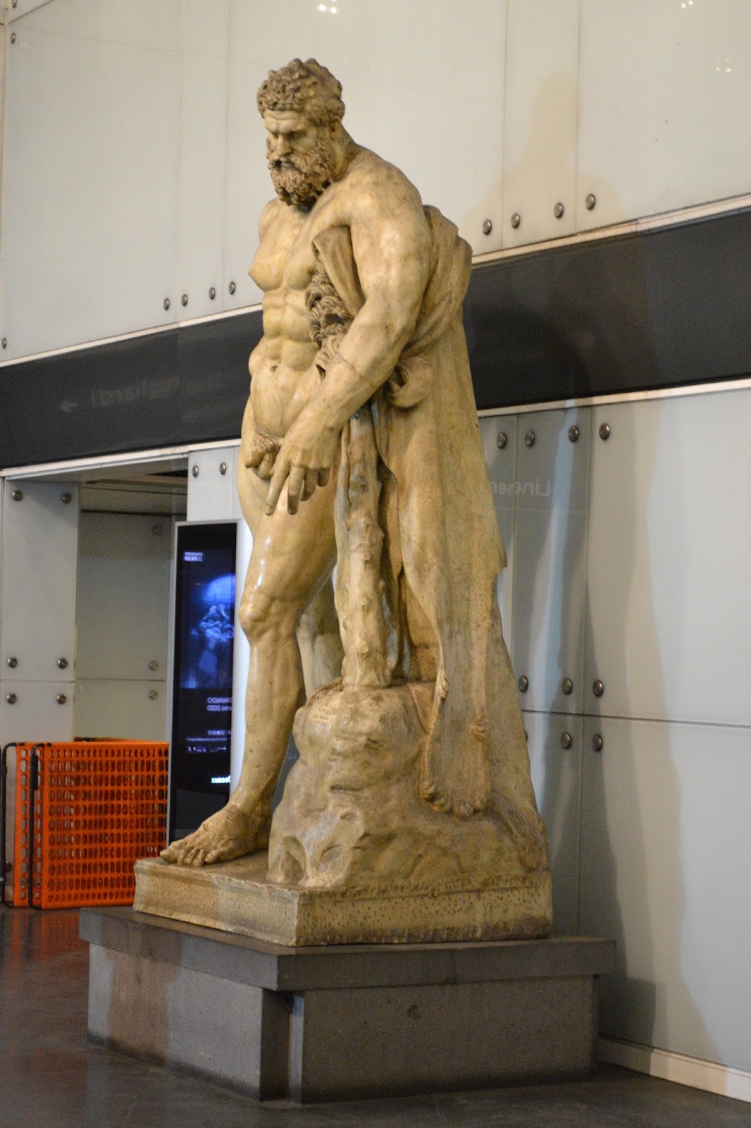 Napoli: stazioni d'arte in metropolitana