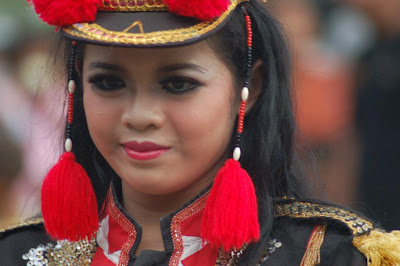 JOGJA CULTURAL: ANGGUK : TARI TRADISI YANG TERKESAN SEKSI