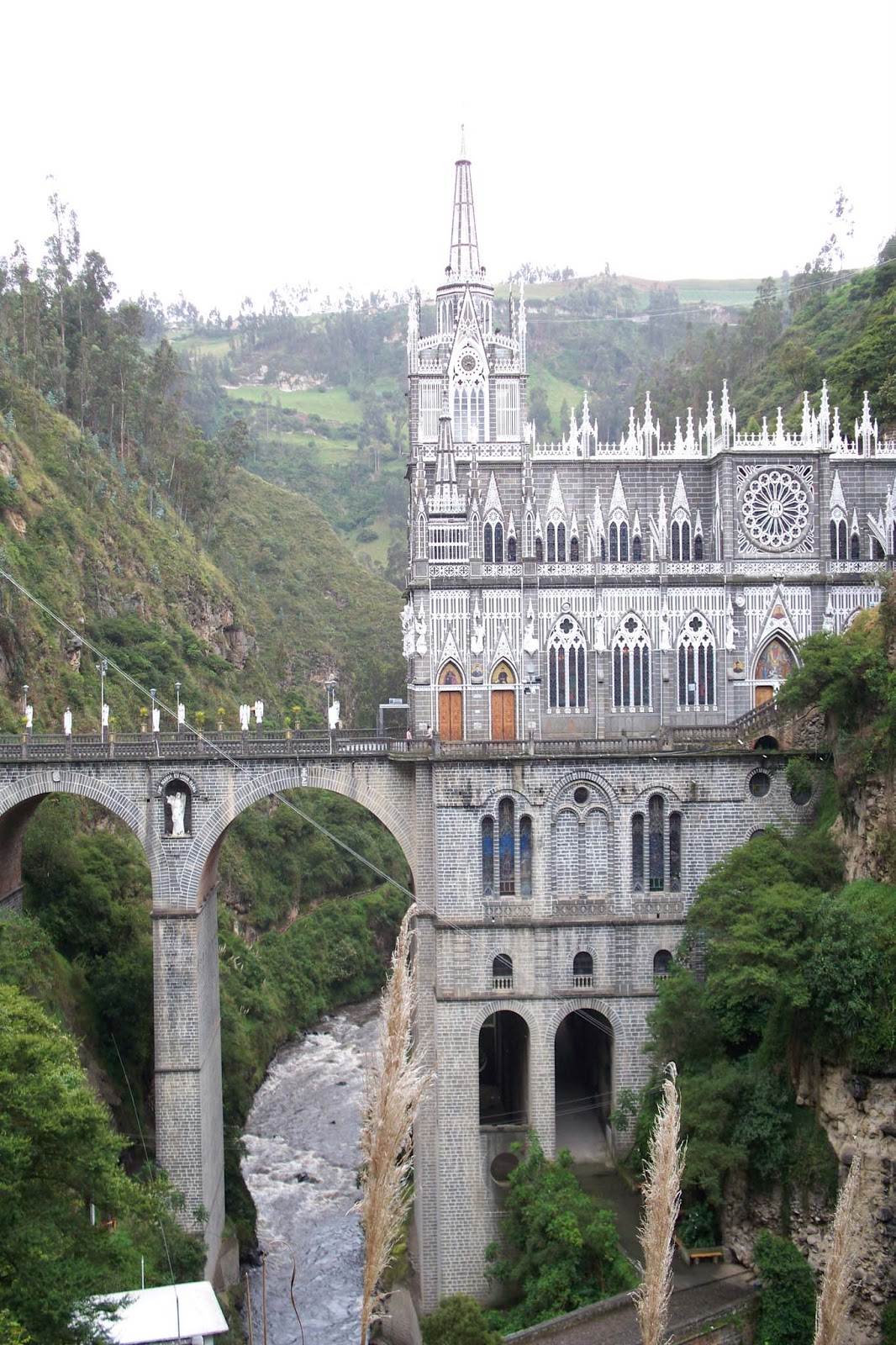 Las Lajas Sanctuary | Desktop Wallpapers