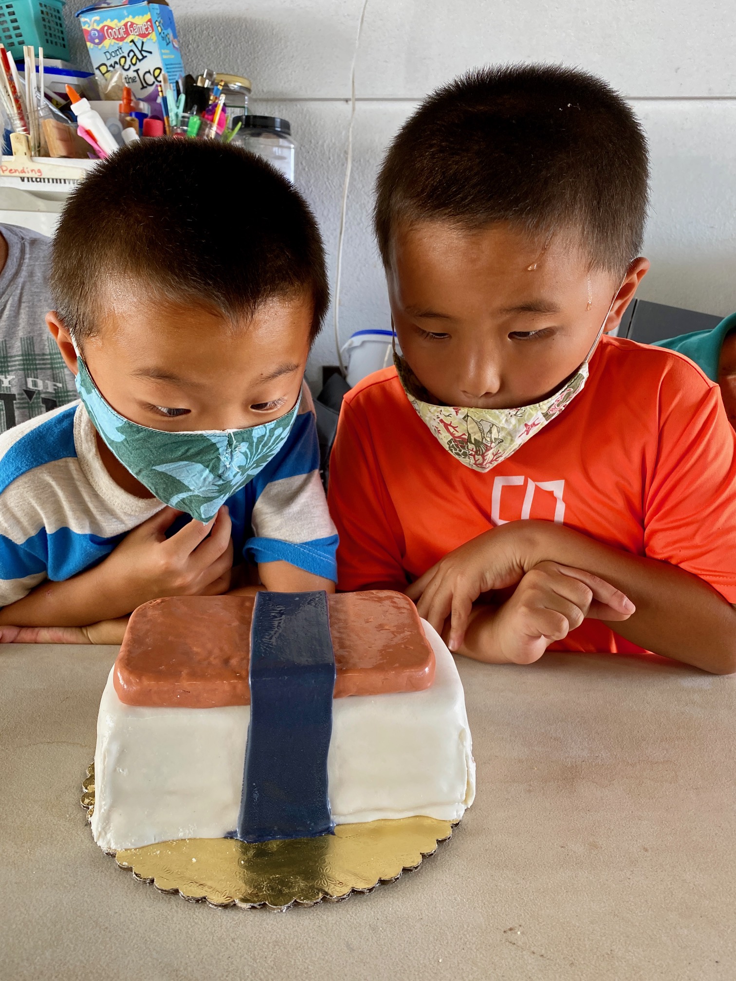 Hawaii Mom Blog: Zippy's: The SPAM® Musubi Cake