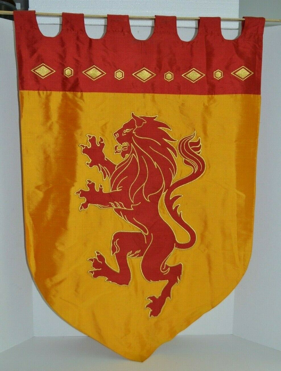 Defending the Legacy: Flags of Narnia: The Lion, The Witch and the ...