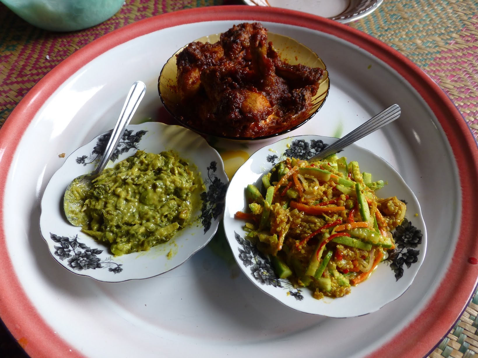 RESEPI NENNIE KHUZAIFAH: Sodapnyaaa.... cerita hari raya ke - 3