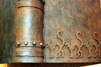 CREATIVITY IS CONTAGIOUS: SPOOKY RUSTIFICATION