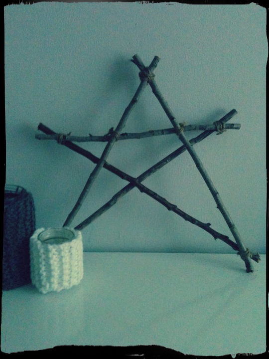 WindMill deco: Tree Stump Table! Mesas con troncos!