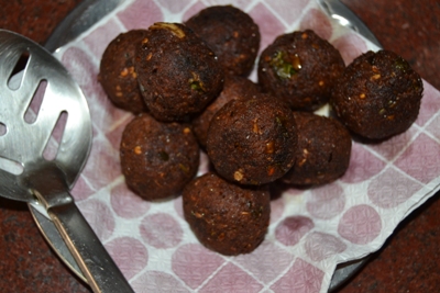 Vaniensamayalarai: Mutton Kola Urundai - Madurai Kumar Mess Special