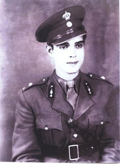 *Δόκιμοι Έφεδροι Αξιωματικοί-www.efedros.blogspot.com-Δ.Ε.Α*: Ο ήρωας ...