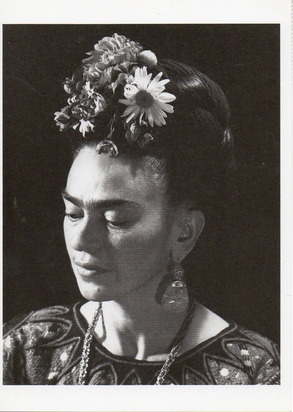 MSLC: Frida Kahlo x 40 B&W