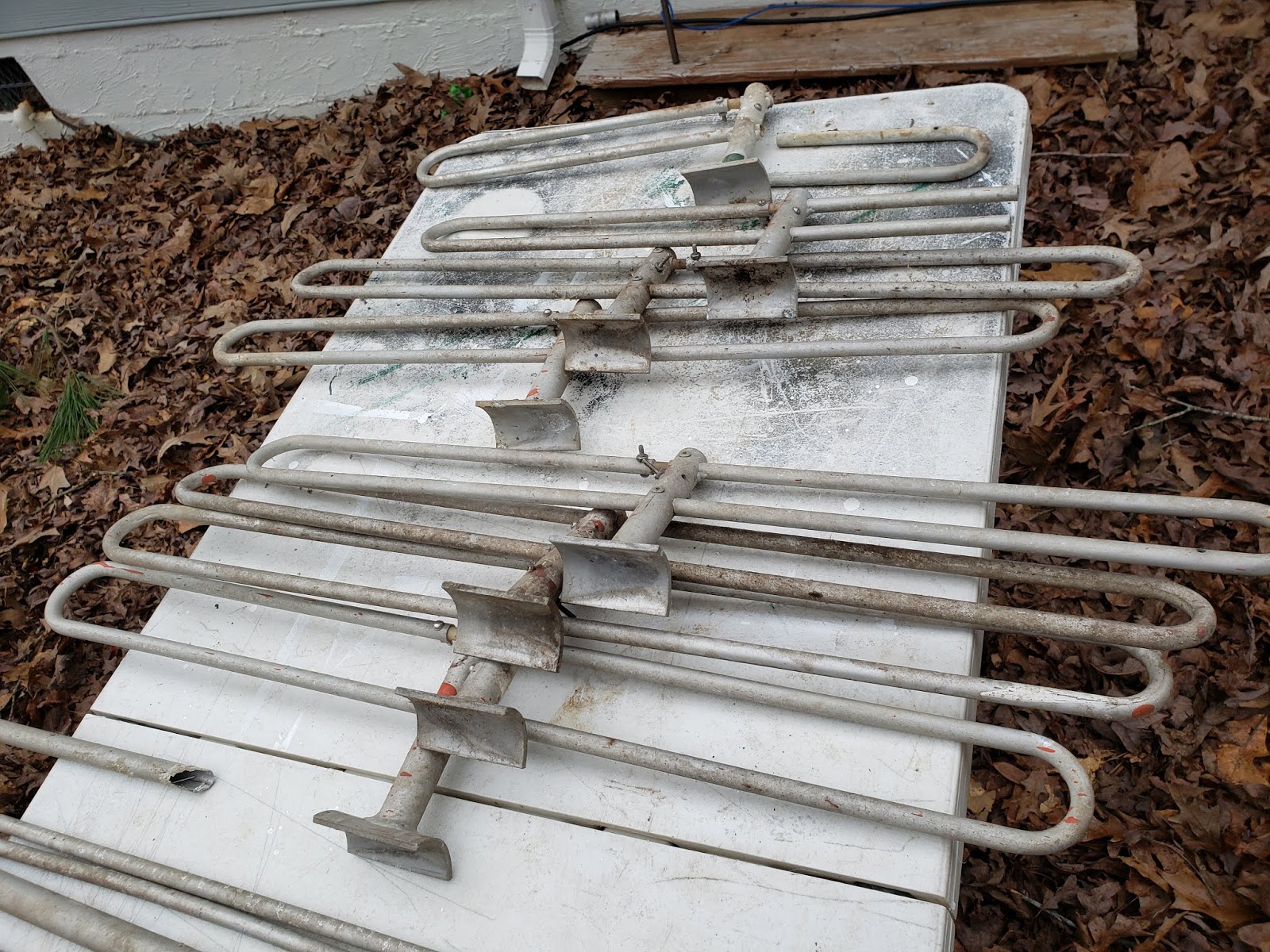 WB4IUY's Random Blog: Tri-band Repeater Antenna Construction Underway...