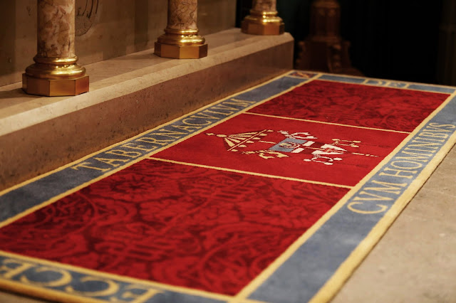 Daniel Mitsui and Gardiner-Hall Collaboration on Altar Rugs for the ...