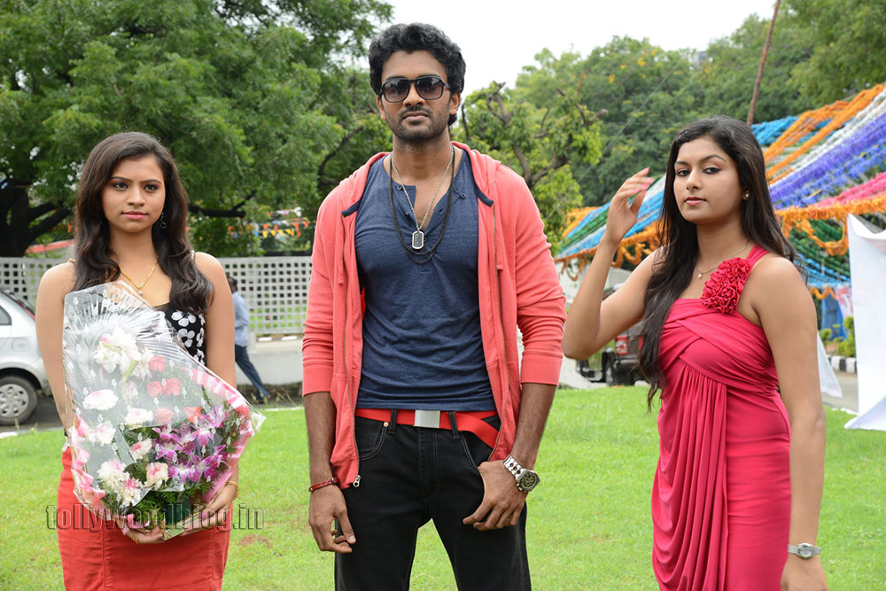 Jayaho Movie launch event Photos Gallery