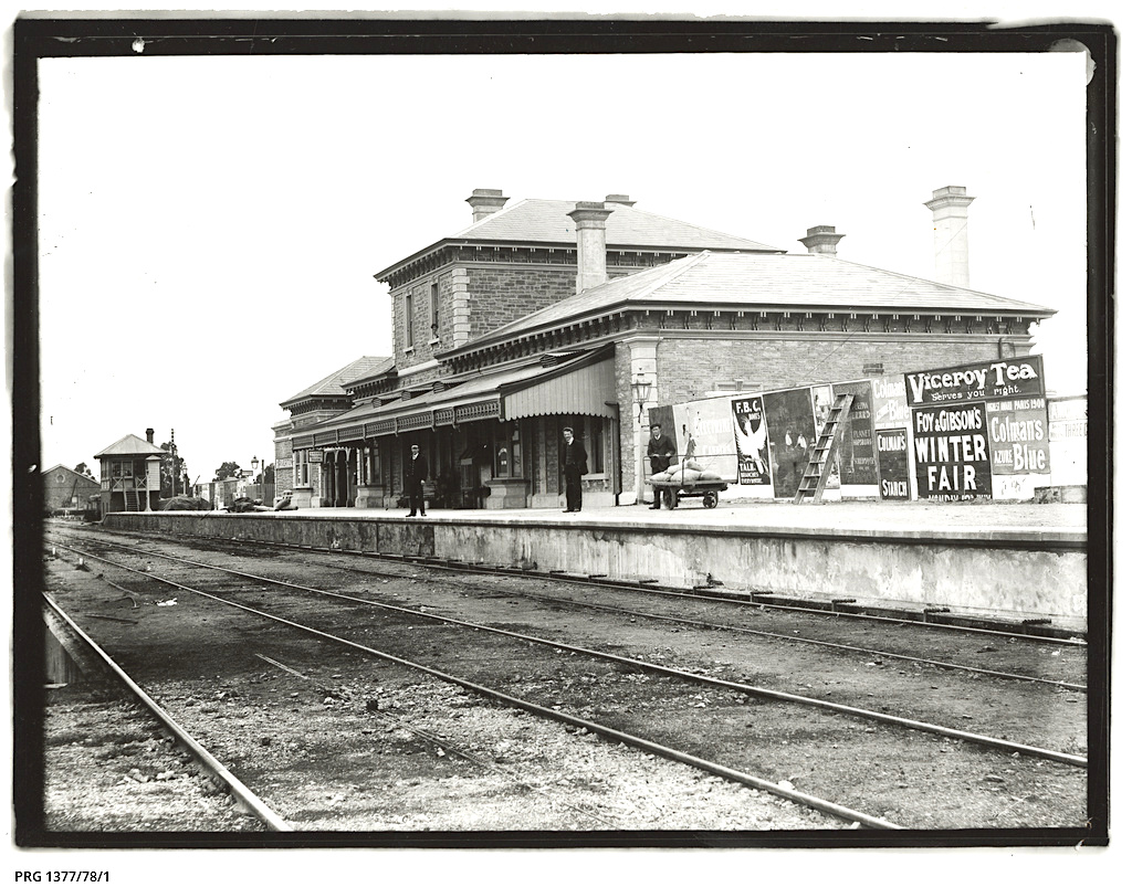 Historical Australian Towns: Riverton, SA: Along The Bullock Track