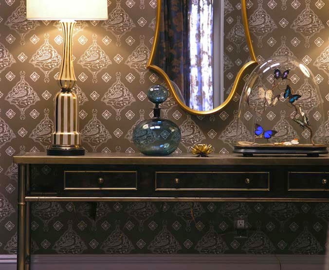 Console in the interior 20 beautiful console table | Designing Interior