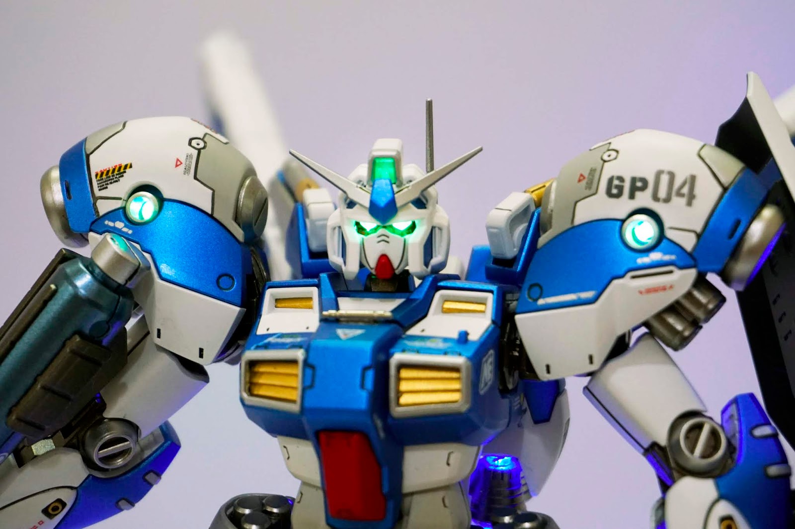 Custom Paint: RE 1/100 Rx78-GP04 "Gerbera" Gundam