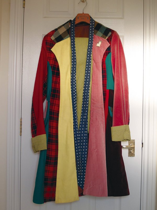 Making My 6th Doctor Costume: Eric and Weeble!