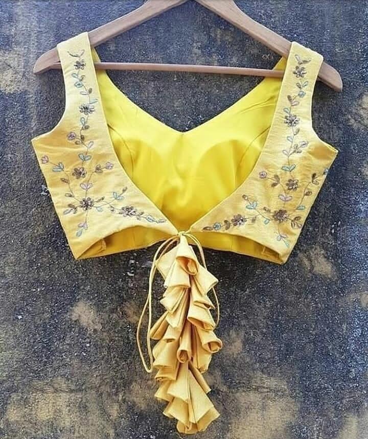 Latest blouse Design in fashion