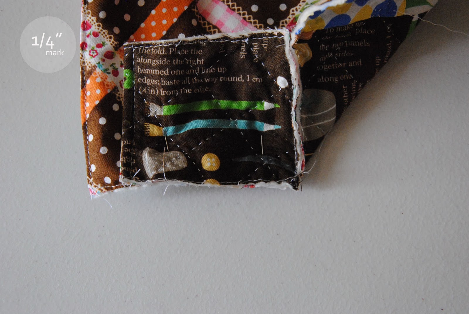 1/4" mark: Tutorial: the triangle pouch