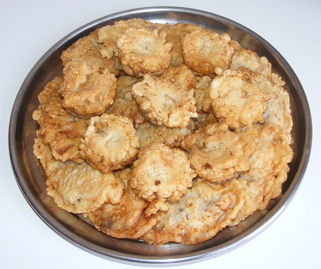 Snitele cu ciuperci pane si sos tzatziki | Preparatedevis.ro