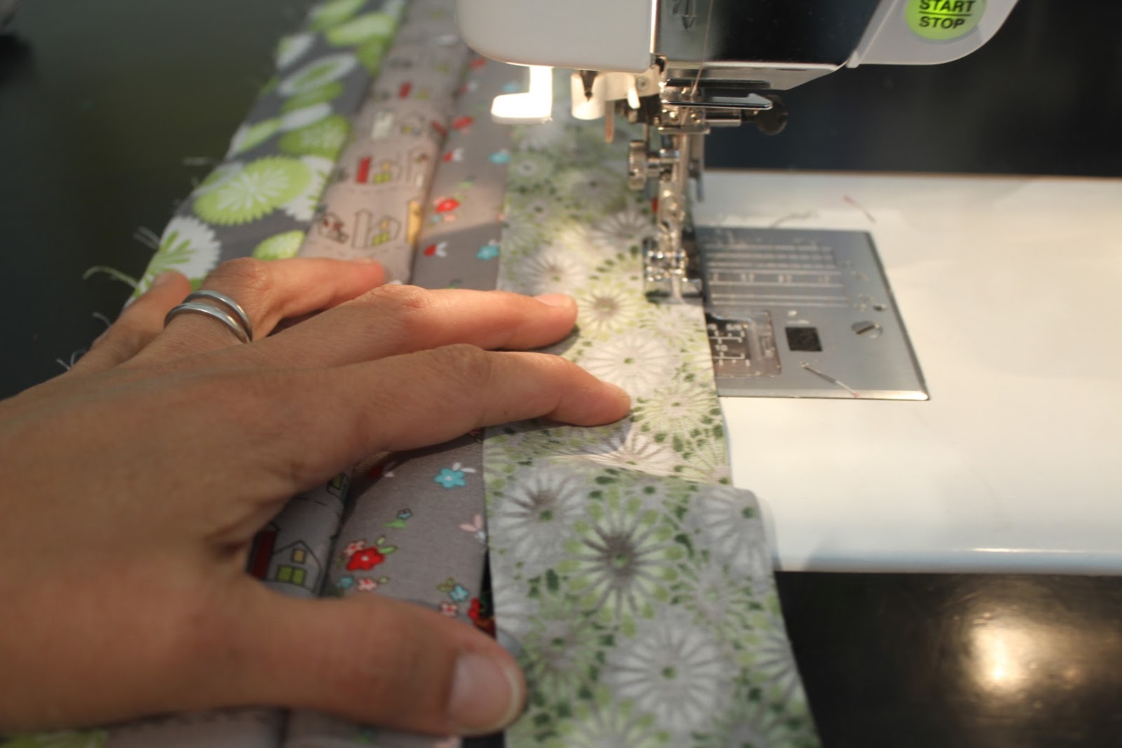 Chona Homegrown: My first tutorial! Strip Pieced Star Quilts