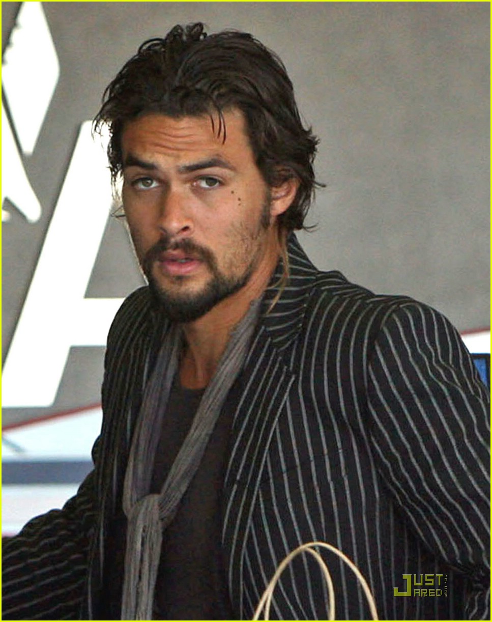 .: Jason Momoa