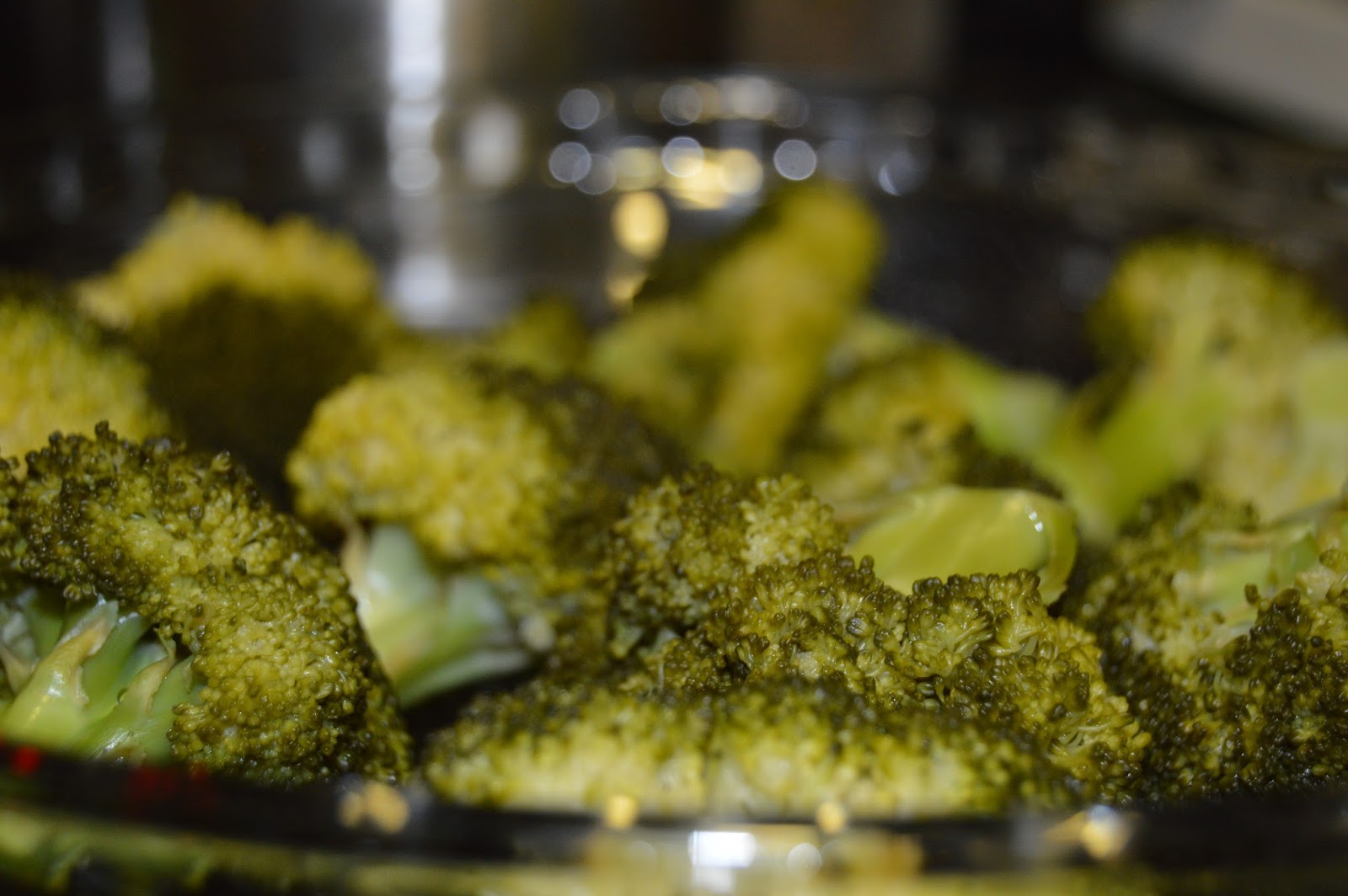 NouJi Creations: Chicken and Broccoli with Béchamel