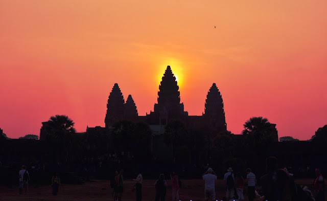 GOLDEN ANGKOR WAT, SIEM REAP, KINGDOM OF CAMBODIA - CAMBODIA