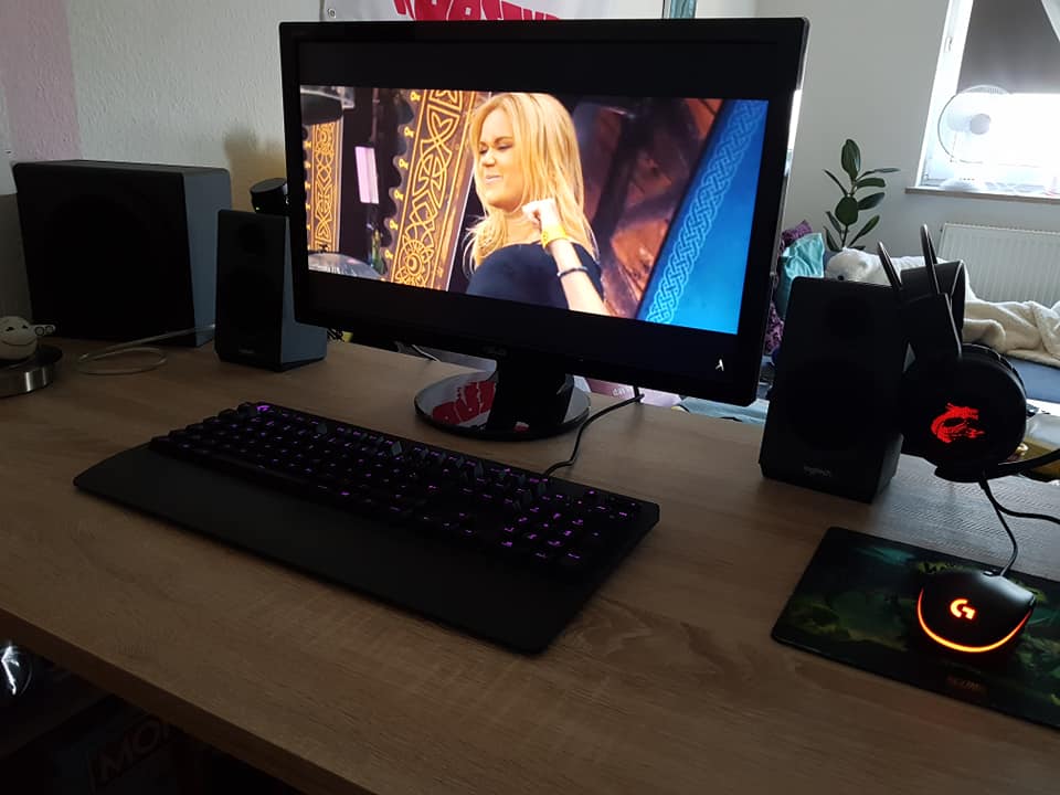 Rosa Wölkchen: Meine kleine Gaming-Ecke