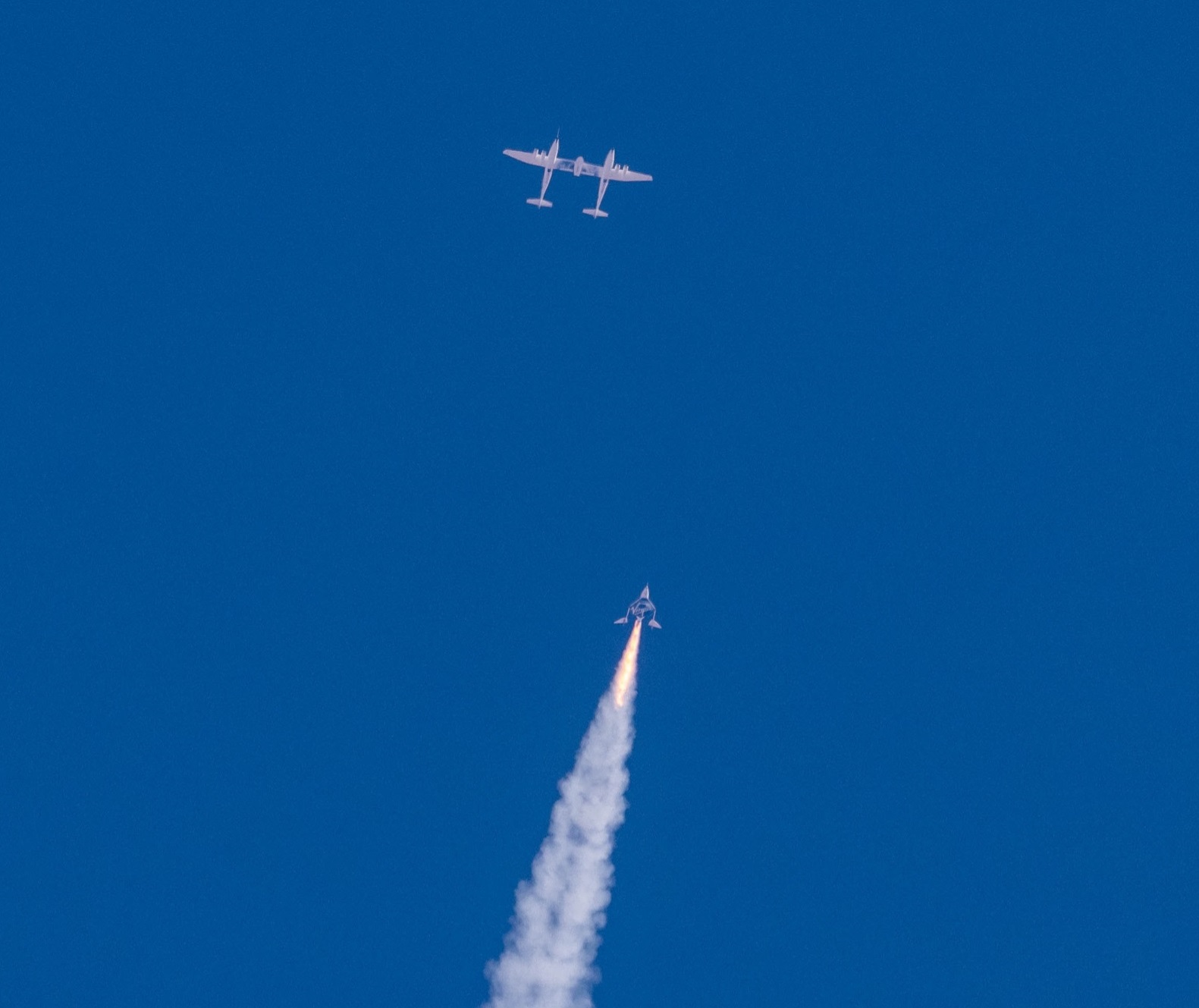 SpaceShipTwo VSS Unity faz voo de teste bem-sucedido e abre caminho ...