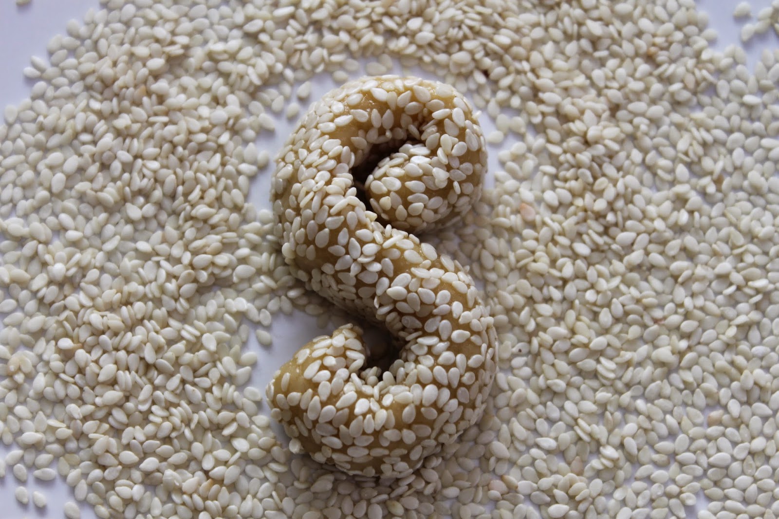 Diana's Cook Blog: Gâteaux grecs traditionnels de Pâques au sésame ...