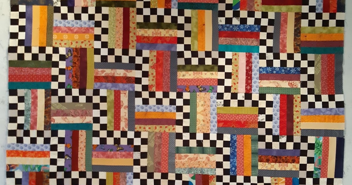 AlliKat Quilts: Checker Board Rails Ready for Quilting