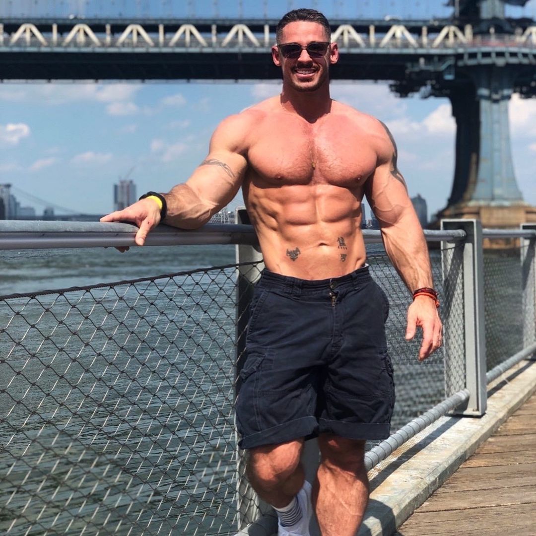 SPORTPERSON – NIK RIPLEY – Monday XYZ