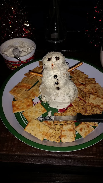 BrayHud s World Snowman Cheeseball And Grinch Cabobs brayhud-s-world-snowman-cheeseball-and-grinch-cabobs
