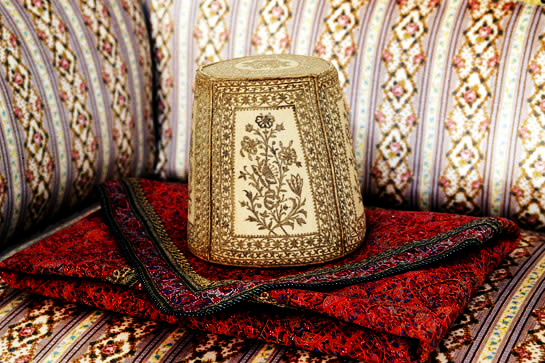 Baha'i Photos: A taj of Bahá’u’lláh displayed in His room at Bahjí