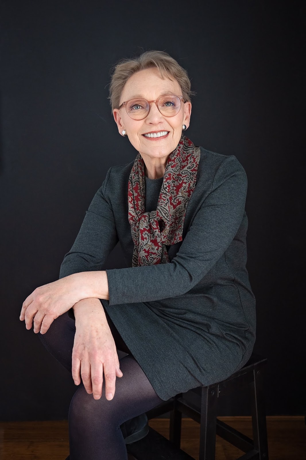 COL'S CRIMINAL LIBRARY: QUESTIONS AND ANSWERS WITH JANET ROGER