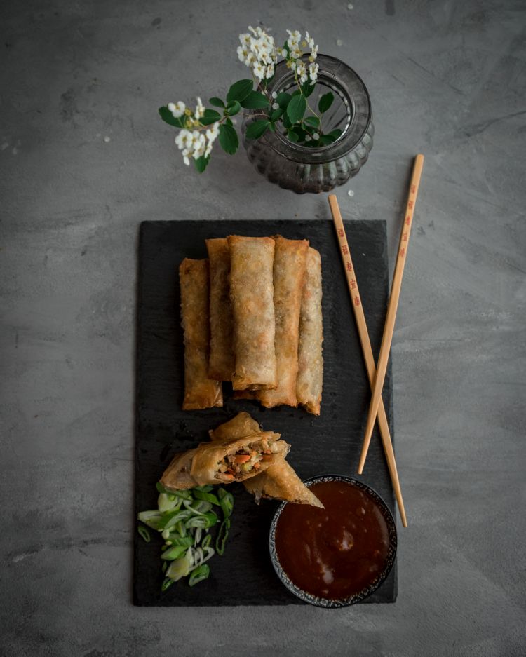 COOKam i guštam: Proljetne rolice s mljevenim mesom i umakom