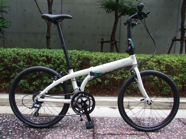 avelo Bicycle shop | アヴェロ バイシクル ショップ 浦和: tern Node D16 White/Gray ターン ノード D16 ホワイト/グレー 24インチ ...