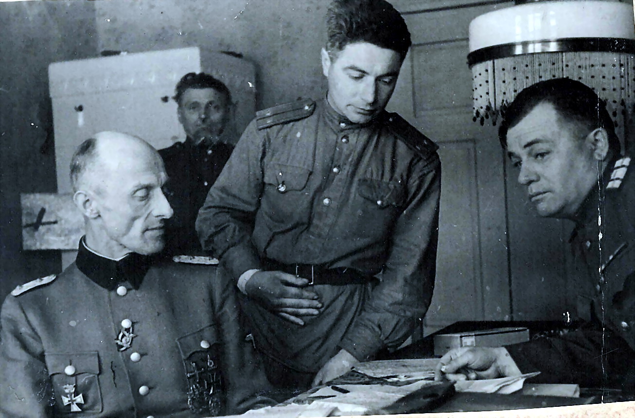 Ailsby Collection: Danzig Cross - First Class.