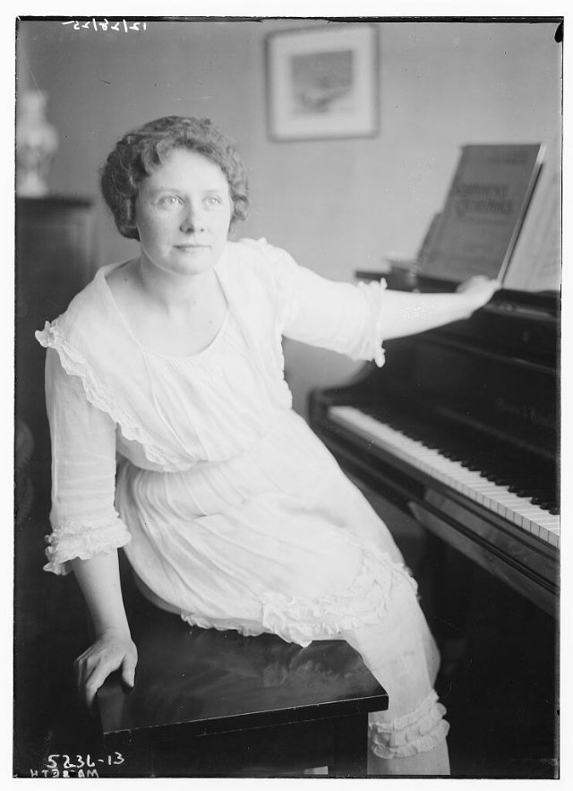 Minnesota’s Nightingale: Intimate Photos of Florence MacBeth at Home in ...