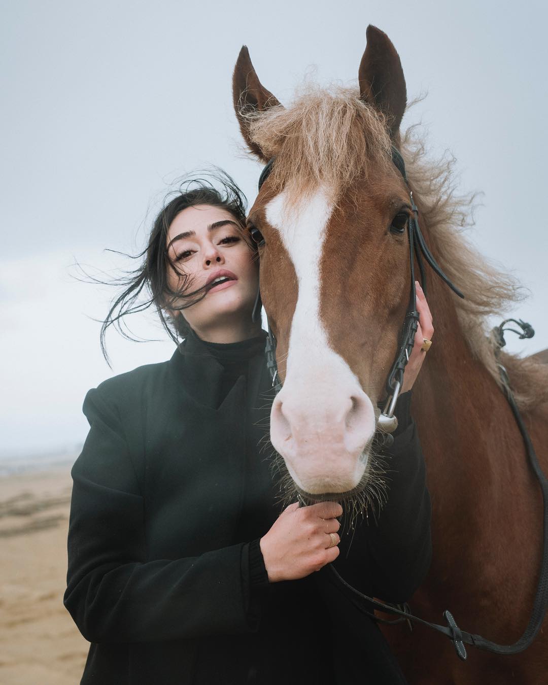 Esra Bilgic aka Halima Sultan’s Cover Shoot for Hello Pakistan Magazine ...