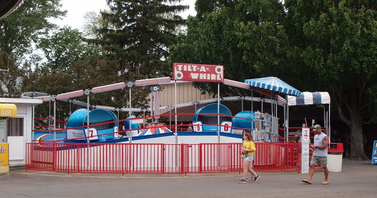 Bayern Kurve Blog: Flat Ride Feature: Tilt-A-Whirl