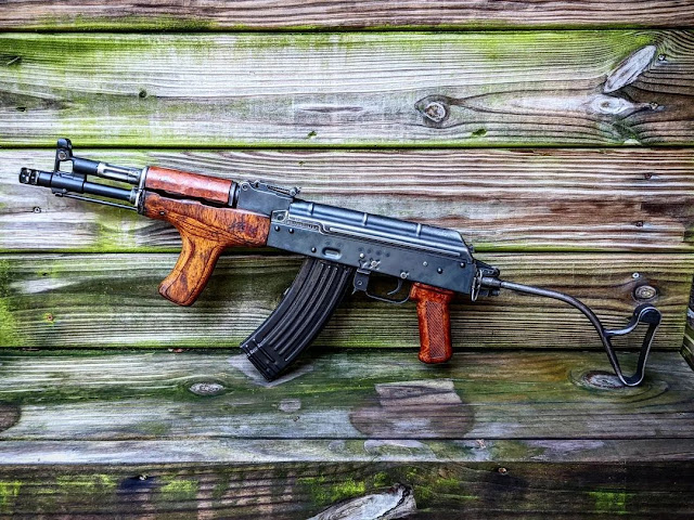 1990 AIMS 74 - Customer Build